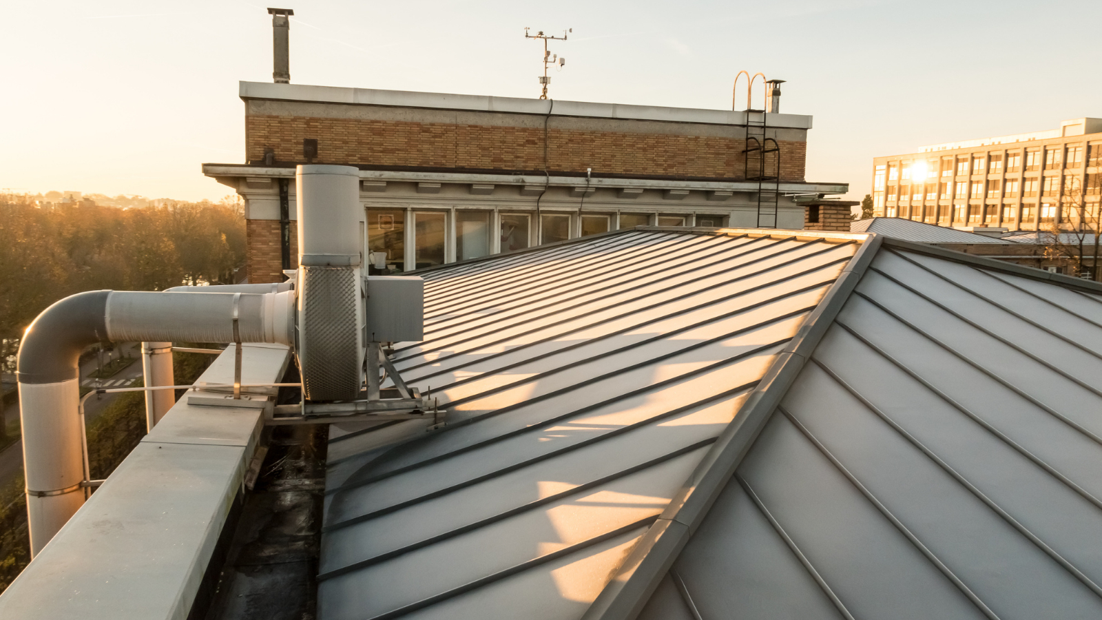 Flat Metal Roofing – TITLE ROOFING